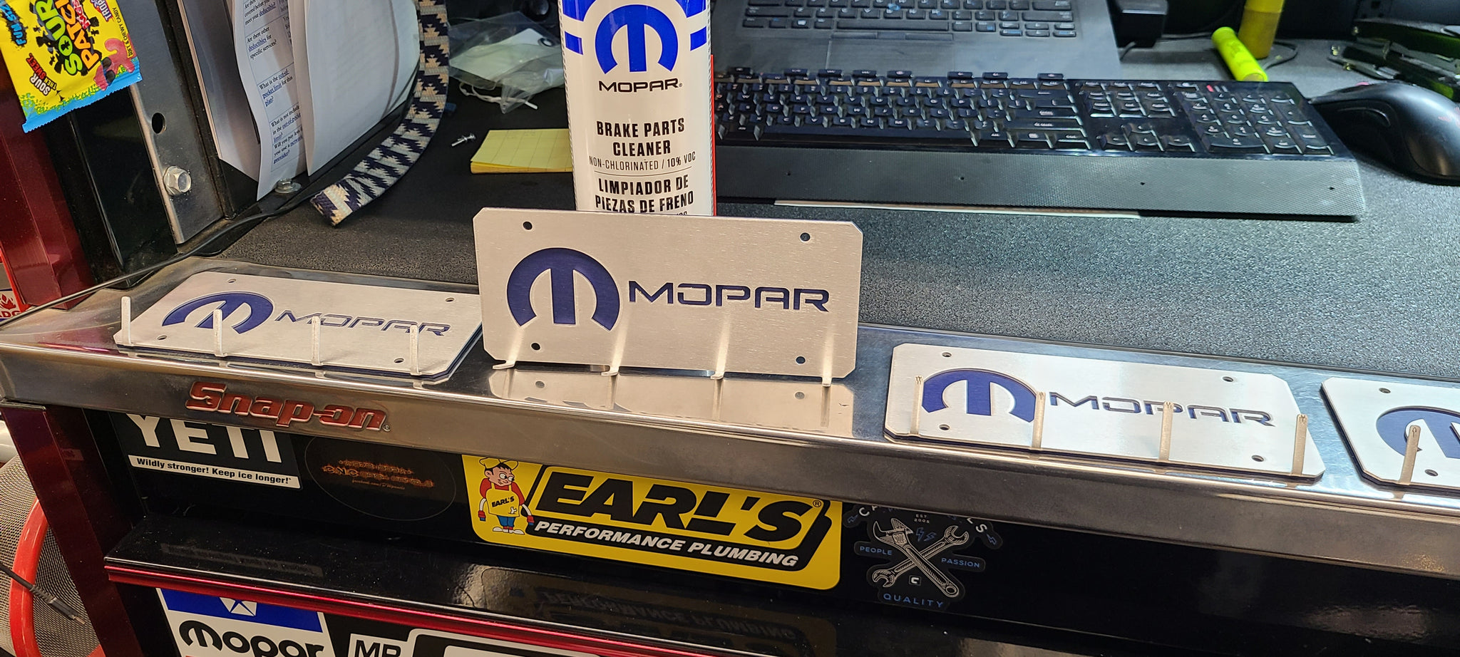 M MOPAR Key Hook – DW Gauge Panels